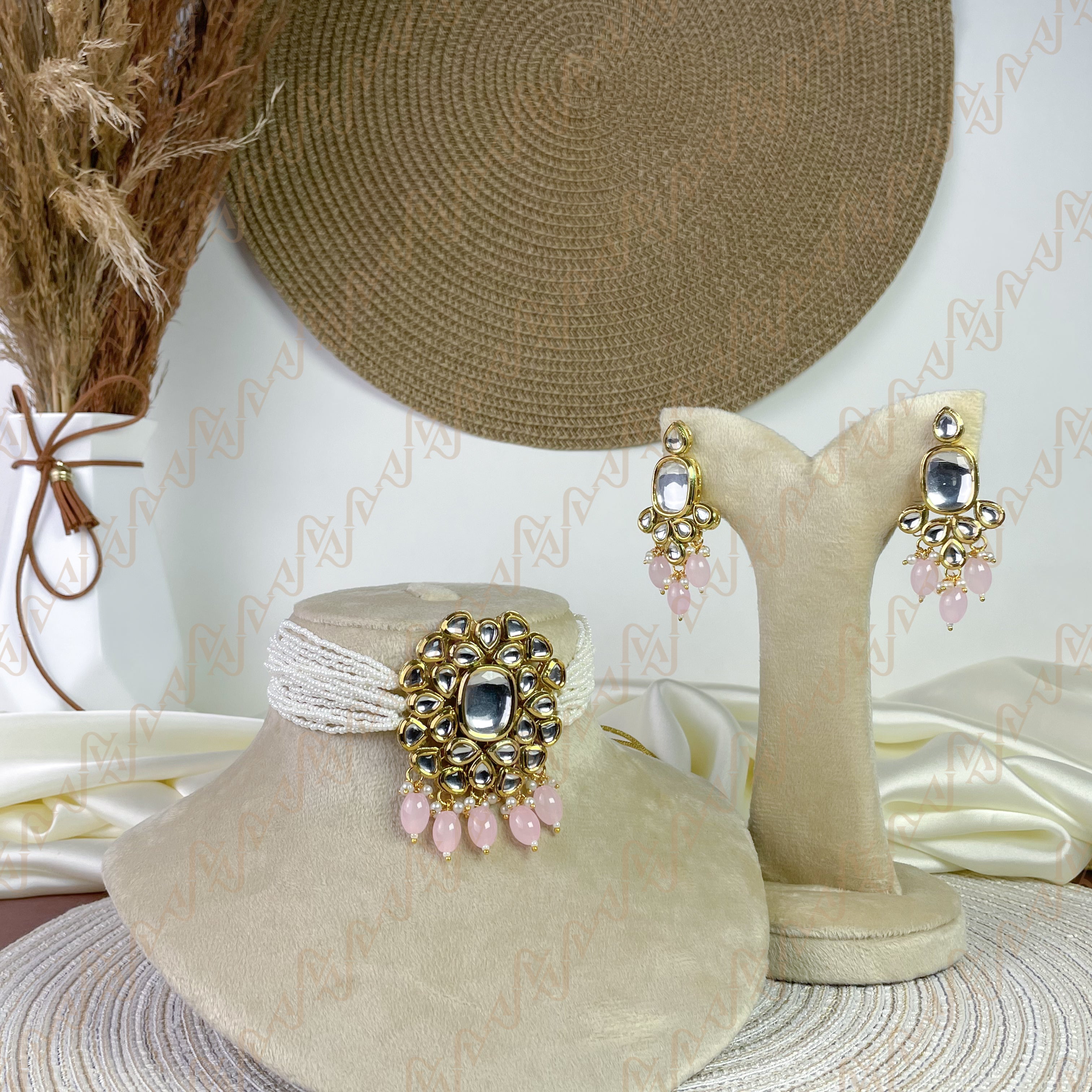 Royal Splendor Kundan Choker Set – Aurovajewells